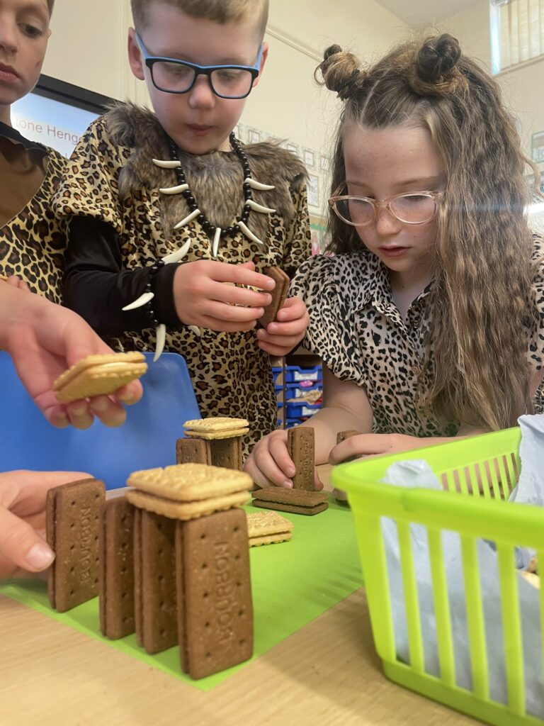 Year 4 Stone Age Day : Thorpe Hesley Primary School